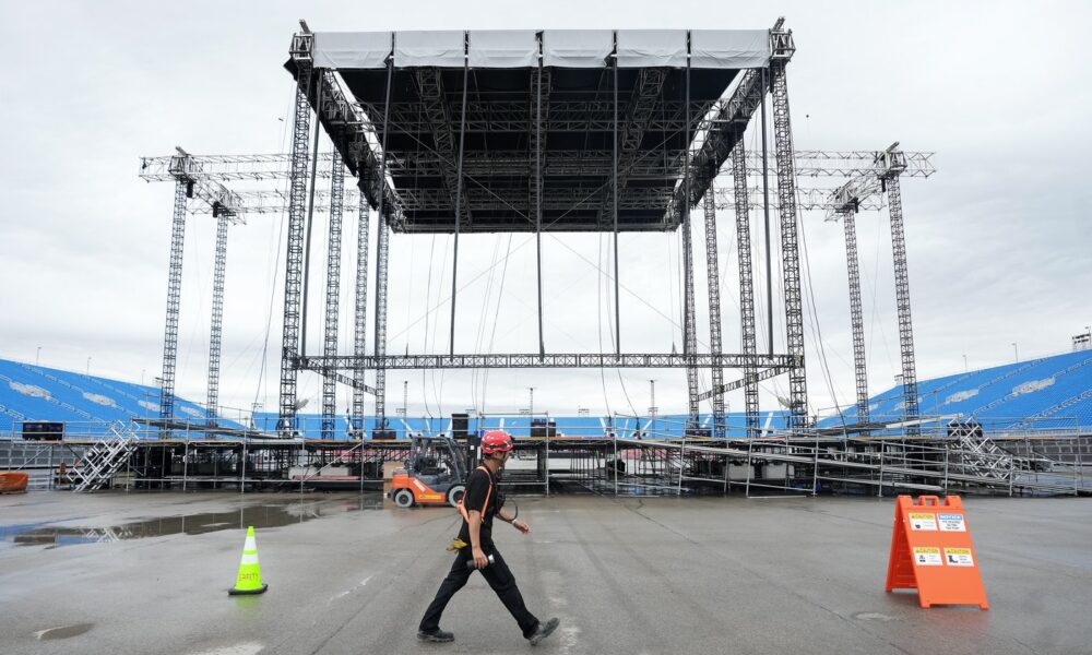 Toronto's Rogers Stadium set to welcome Coldplay, with crowd control ...