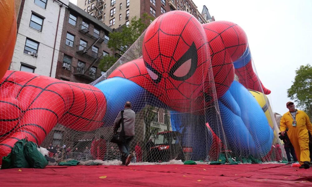 Macy’s Thanksgiving Day Parade kicks off in Manhattan - The Leader Spirit